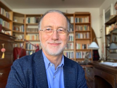 L’ultima falsità, un romanzo di Diego Marani (La nave di Teseo)